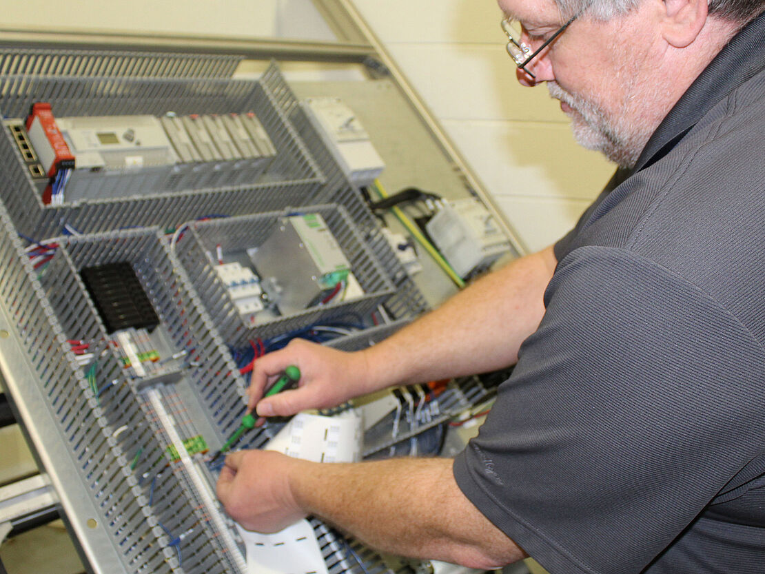 Electrical Cabinets for Eirich Mixers | Control Technology EIRICH